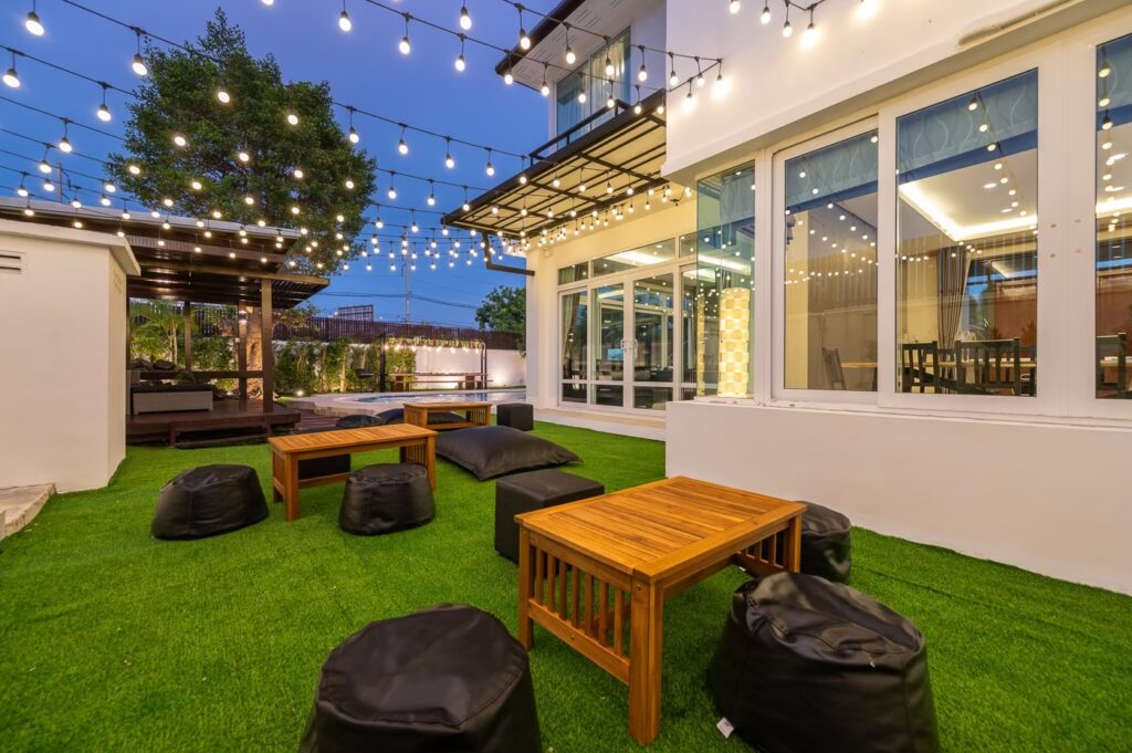 DV-1714 บ้าน Moon Shadeราคาเริ่มต้น12,900.- - Baanpoolvillas